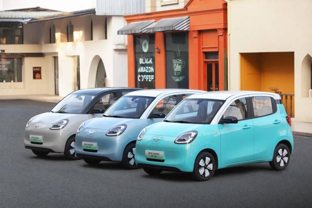 四门跃阶全能进化，五菱宏光MINIEV四门版，诠释代步车2.0时代_搜狐汽车_搜狐网