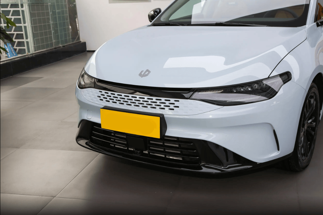 15万级中大型轿车，零跑C01对比银河星耀8，谁更适合家用？_搜狐汽车_搜狐网