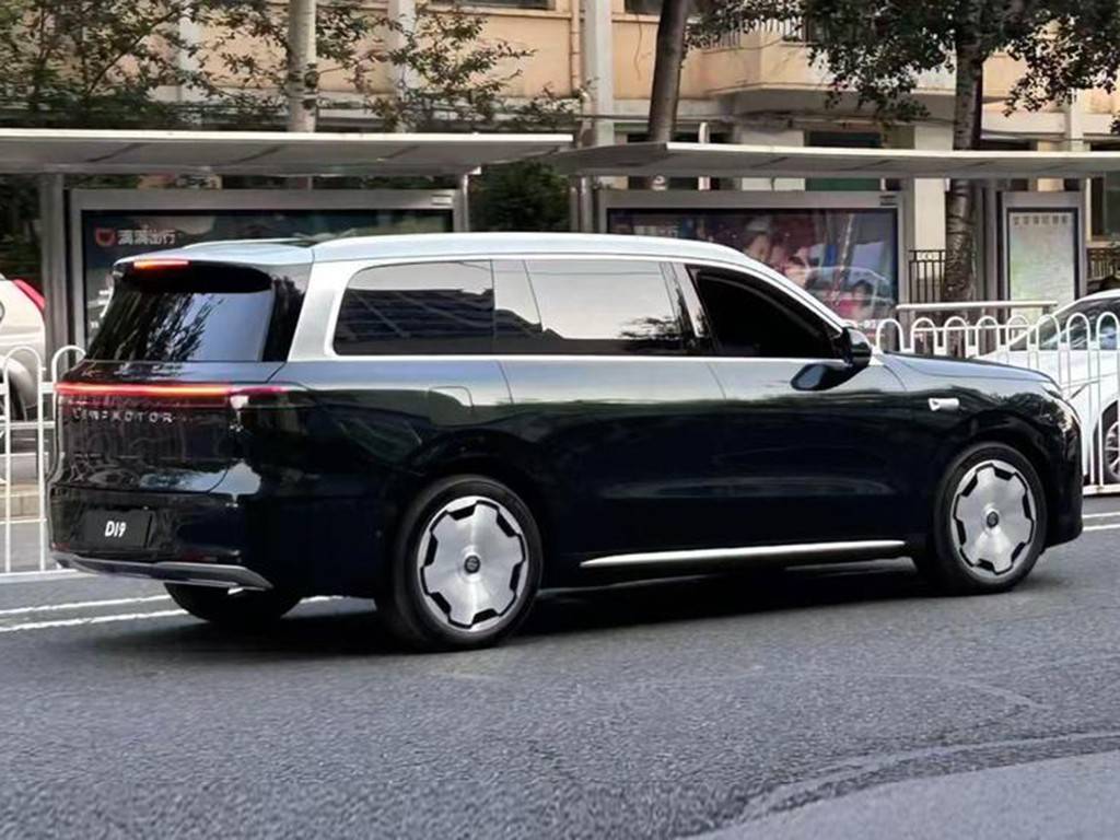 想买大型SUV的有福了！零跑D19定档10月16日发布，或售25-30万_搜狐汽车_搜狐网