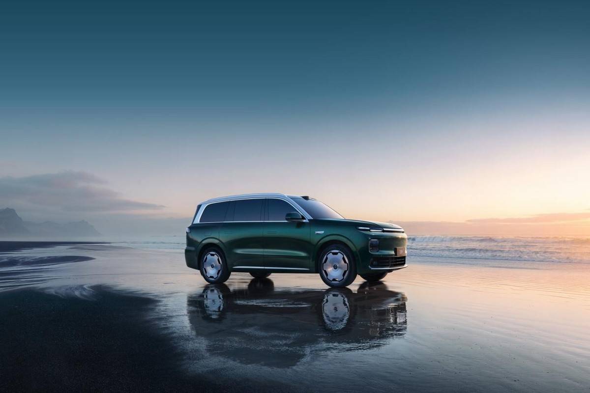 零跑D19首发亮相：百万级体验，30万级价格！_搜狐汽车_搜狐网