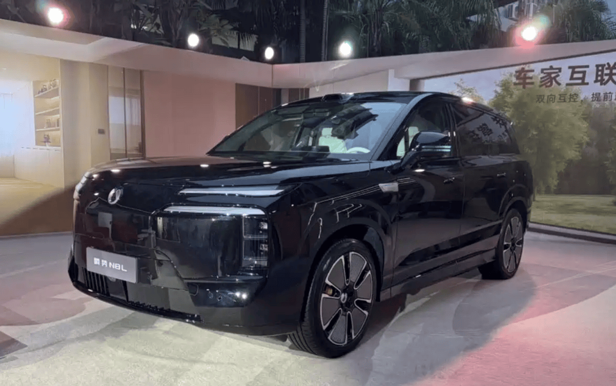 又一大六座SUV，腾势N8L售29.98万起，自己人都不放过_搜狐汽车_搜狐网