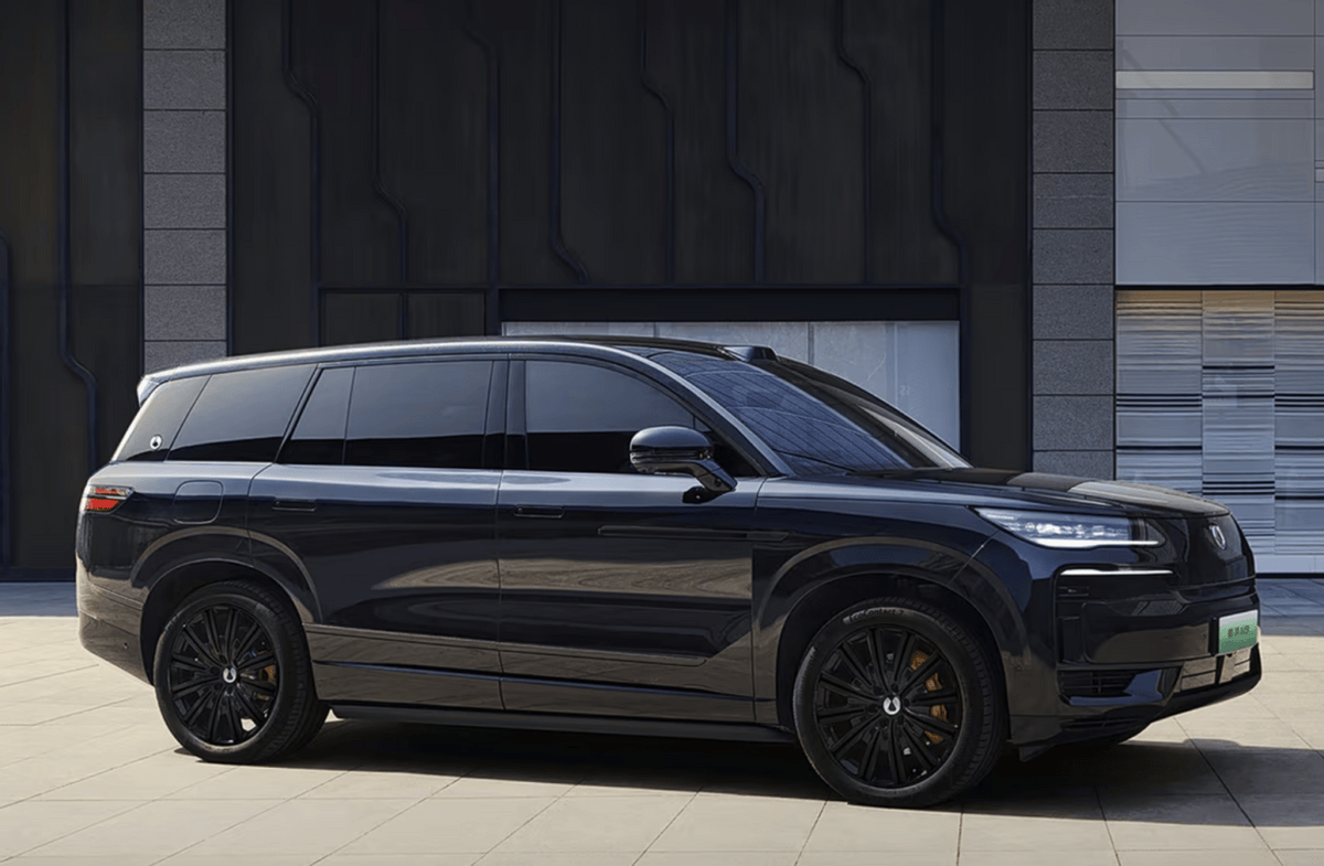 又一大六座SUV，腾势N8L售29.98万起，自己人都不放过_搜狐汽车_搜狐网