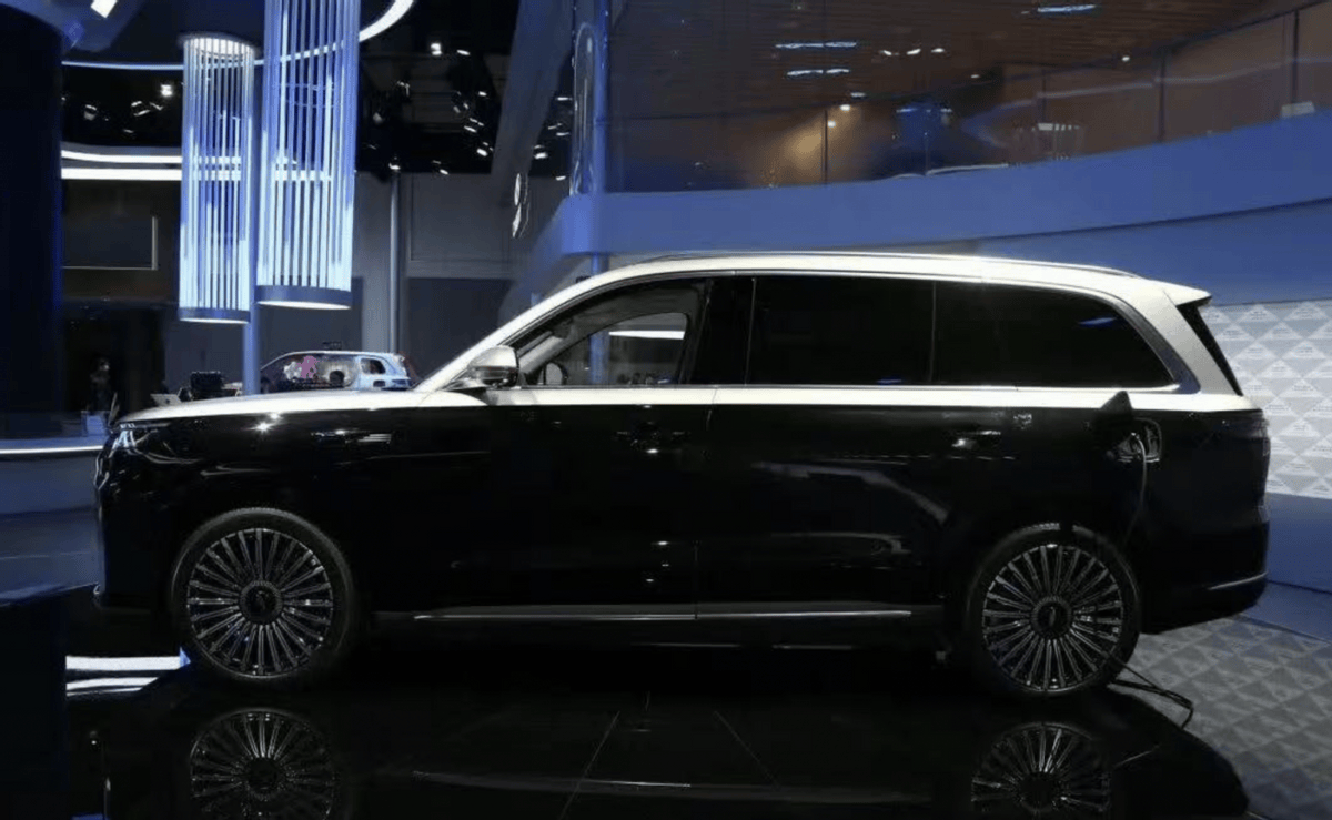 奇瑞风云T11上市，17.99万起买大六座SUV，面子给足