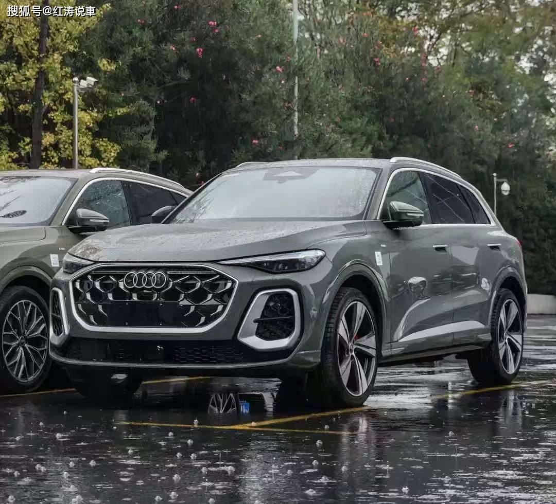 全新奥迪Q5L实车现身，配华为智驾+五代EA888发动机，会畅销吗？_搜狐汽车_搜狐网
