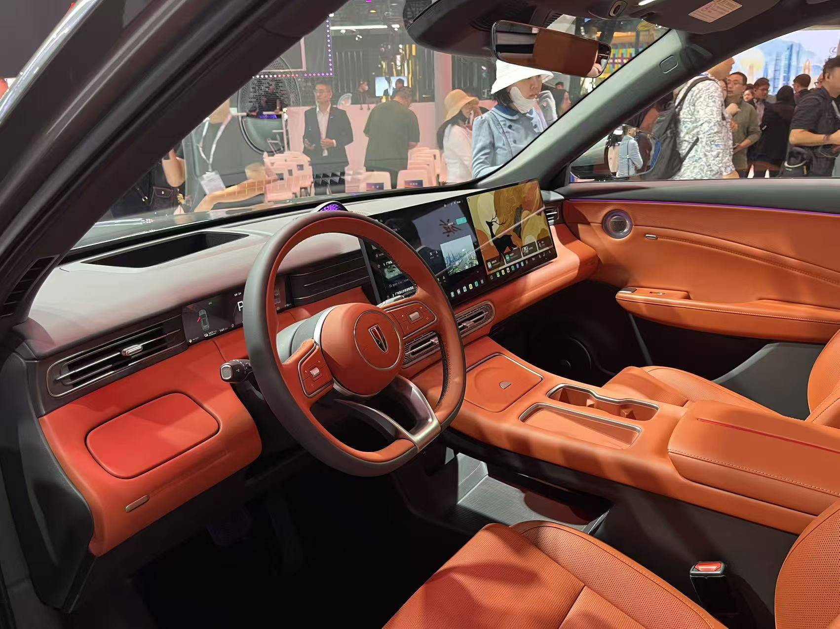 红旗三大子品牌首秀广州车展，HS6 PHEV预售17.88万起_搜狐汽车_搜狐网