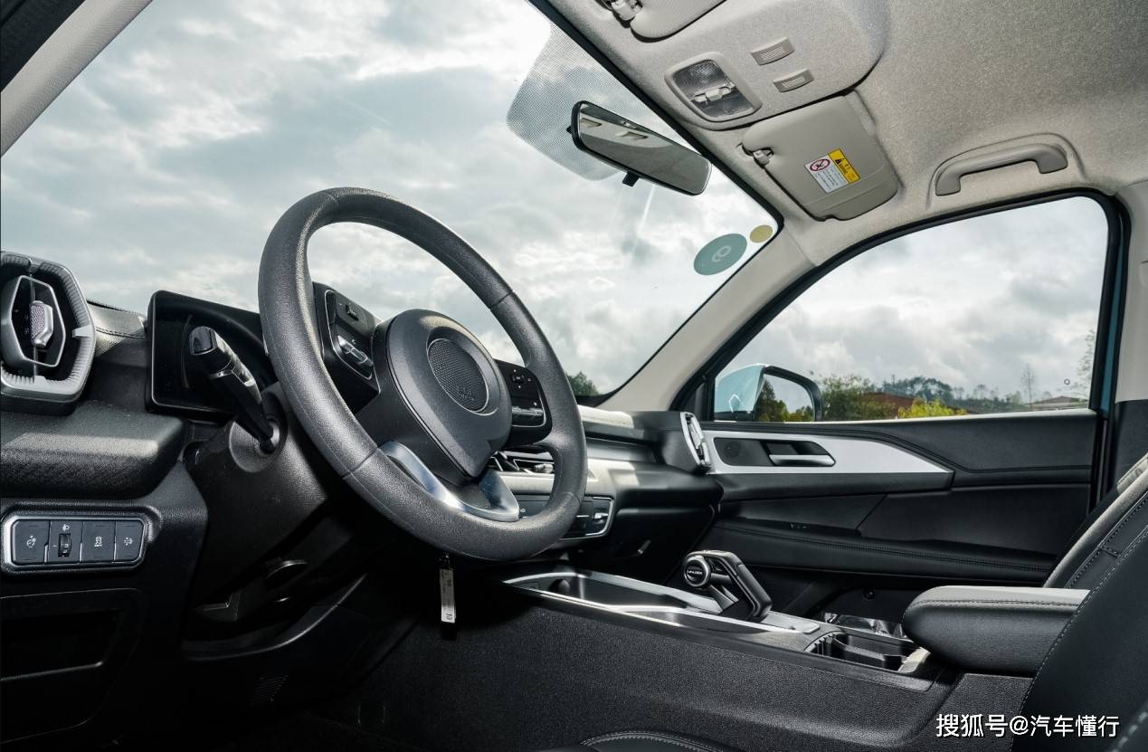 搭载2.0T+8AT黄金动力组合 长城金刚炮8AT上市 售价9.98万元起_搜狐汽车_搜狐网