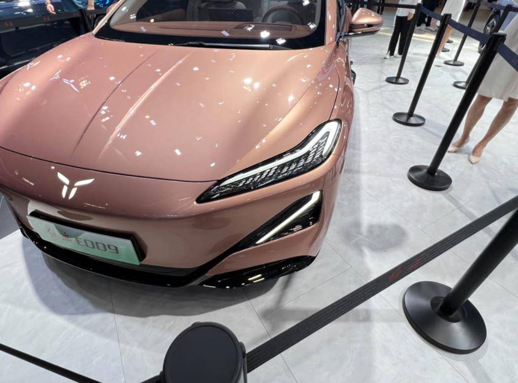 2024北京车展：红旗E702/E007/E009概念车亮相_搜狐汽车_搜狐网