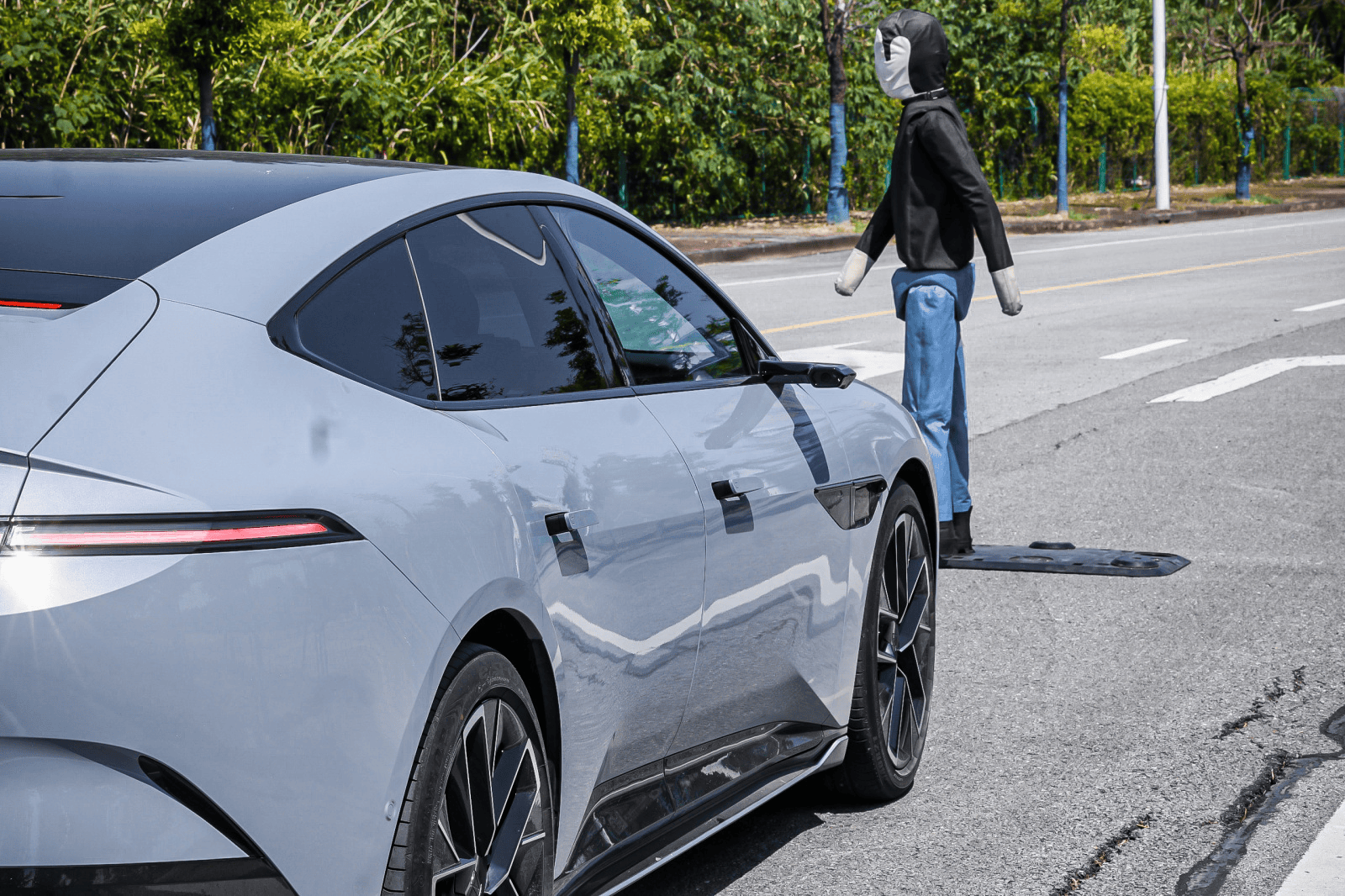 阿维塔11/12增程版9月上市 华为乾崑ADS3.0 beta版用户招募正式开启_搜狐汽车_搜狐网