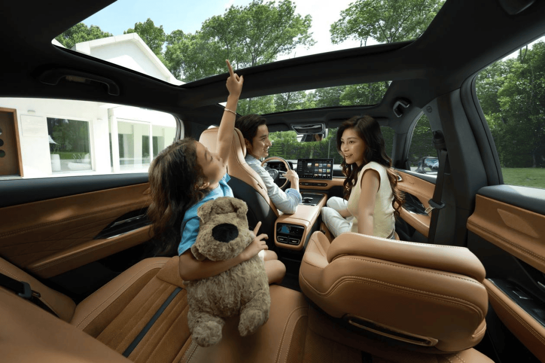 长安马自达EZ6上市，13.98万起合资新能源“四好生”亮相！_搜狐汽车_搜狐网