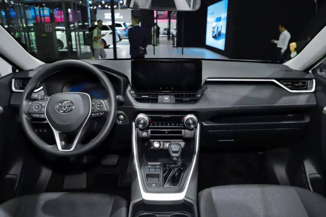 11月SUV销量TOP10出炉，特斯拉Model Y夺冠，理想L6成奶爸新宠！_搜狐汽车_搜狐网