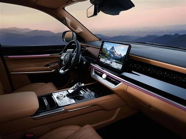 坦克500Hi4Z硬核上市，长城解耦四驱越野新纪元，售价36.38万起！_搜狐汽车_搜狐网