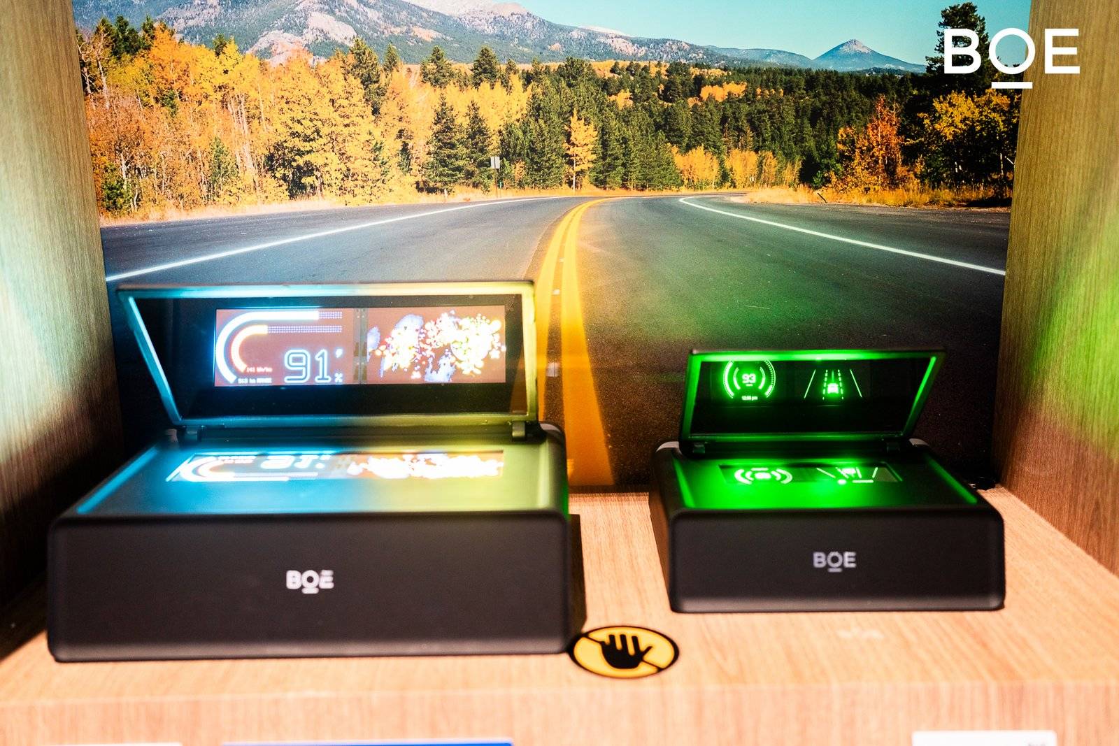 京东方Micro LED重大突破：两款高亮玻璃基Micro LED HUD横空出世_搜狐汽车_搜狐网