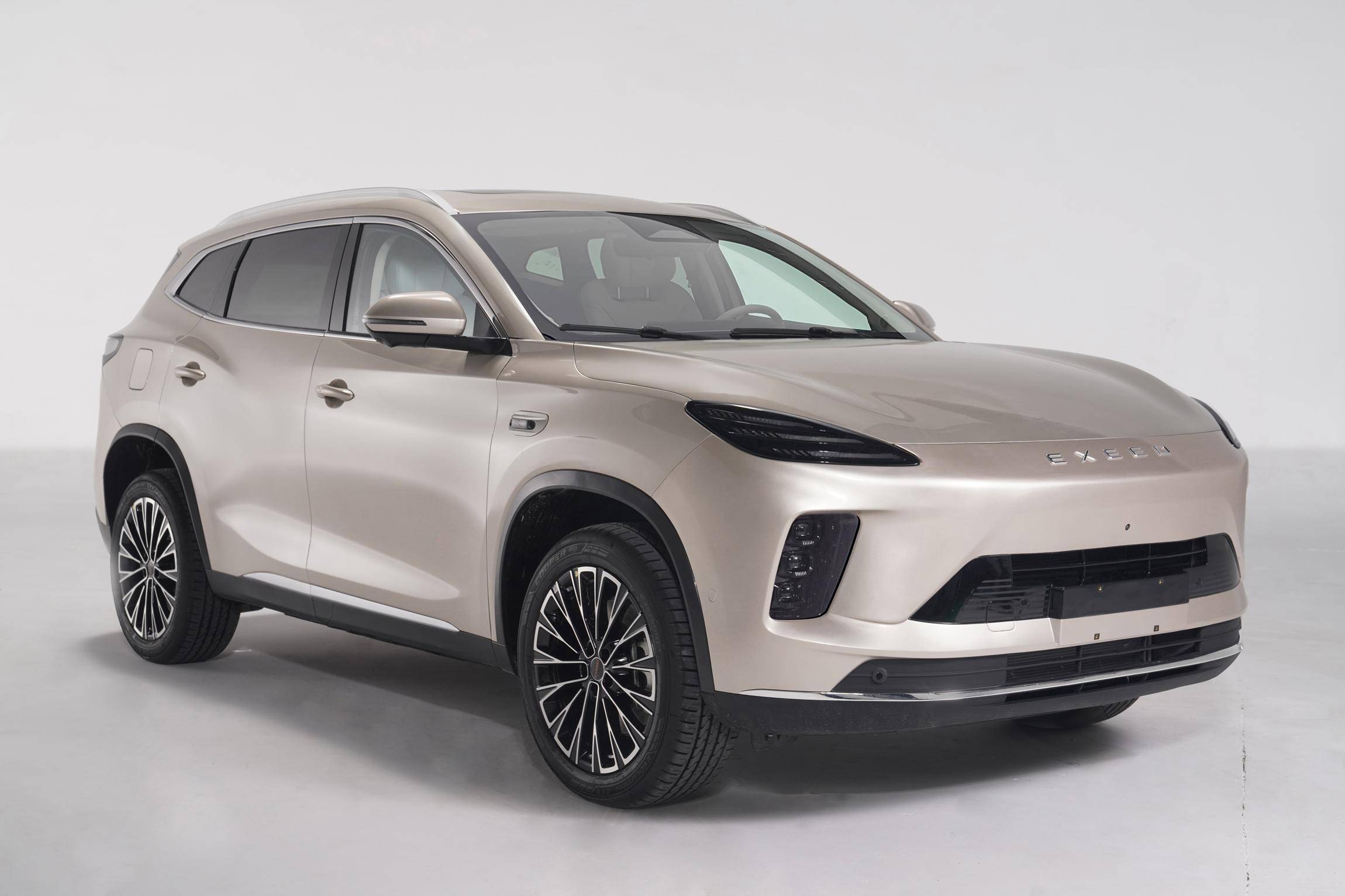 全新中型SUV/增程动力/提供激光雷达 星途星纪元E05官图发布