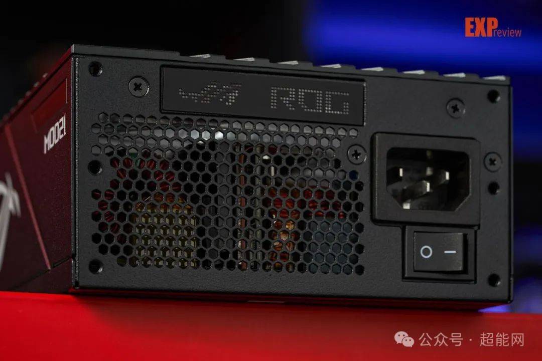 Rog Loki洛基1200w Titanium电源评测：兼顾体积与效能的小王者接口的设计pin 7679