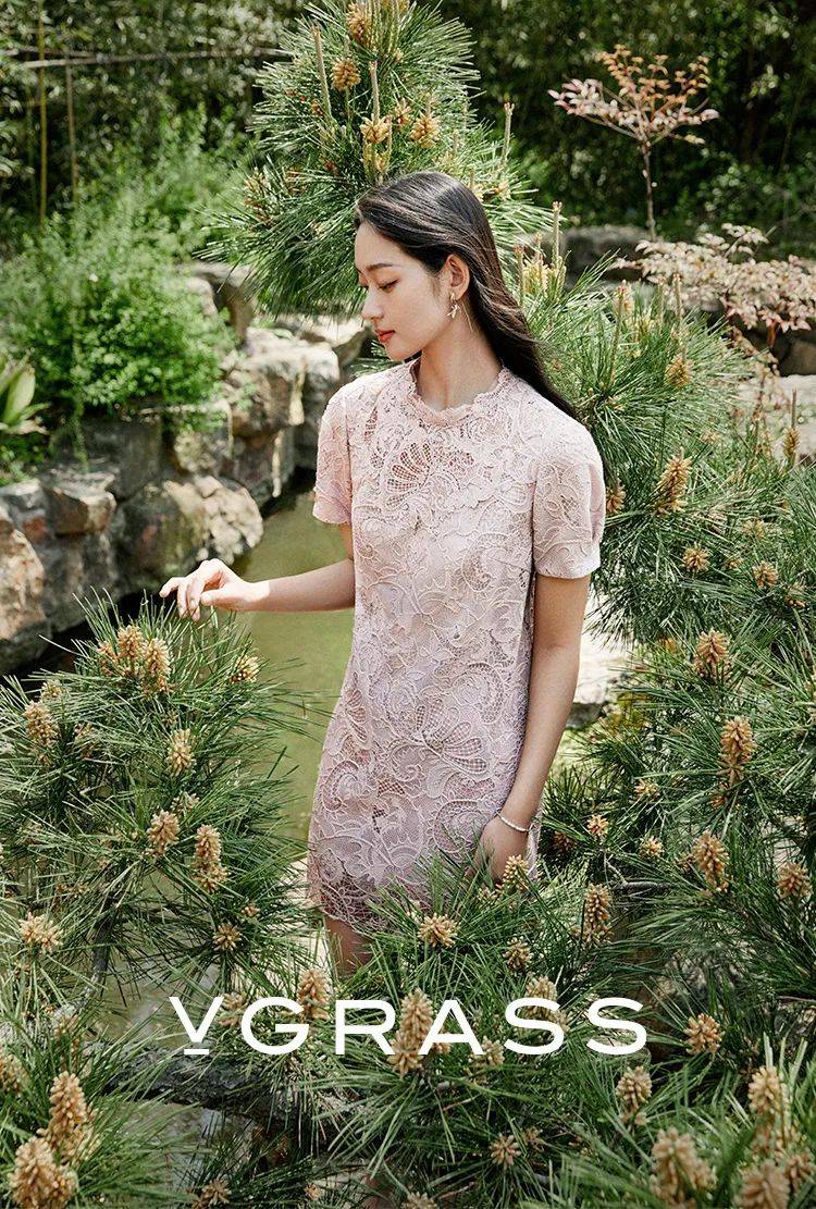 VGRASS | 连衣裙上的夏天