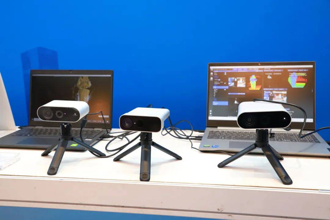 突破全户外使用限制！奥比中光全新3D相机亮相3DV 2024_场景_Gemini_扫描仪