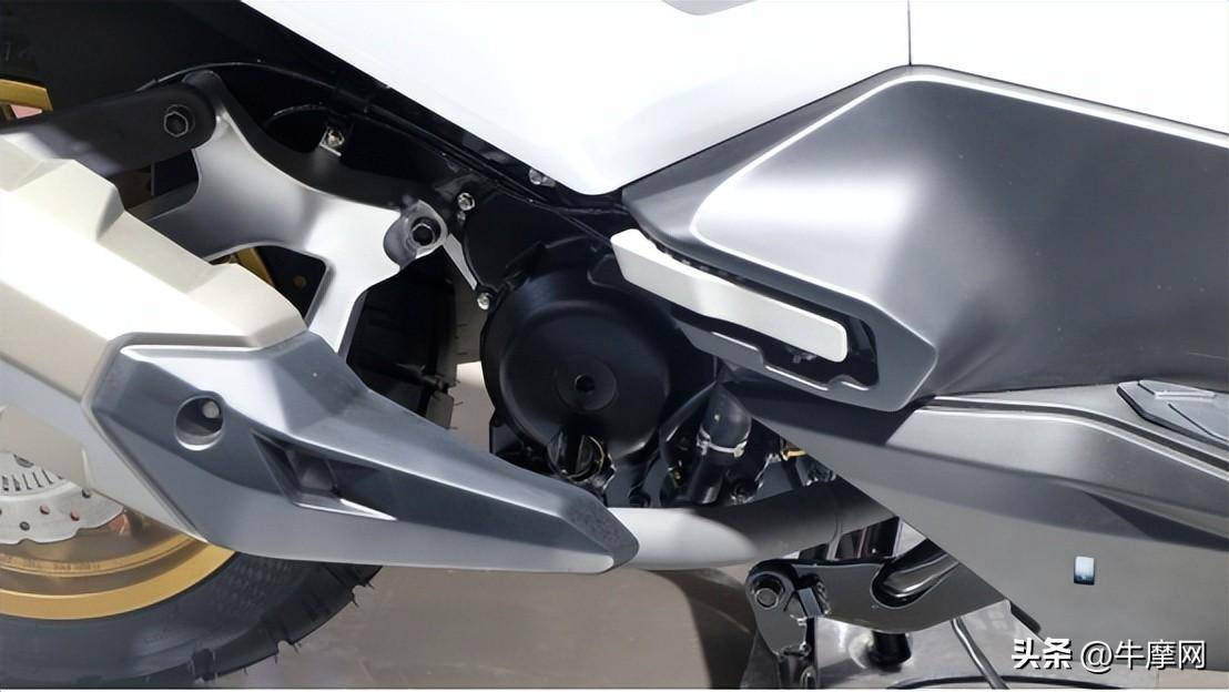 光阳发布全新跨界车型X350,同时推出30周年纪念版ST250_搜狐汽车_搜狐网