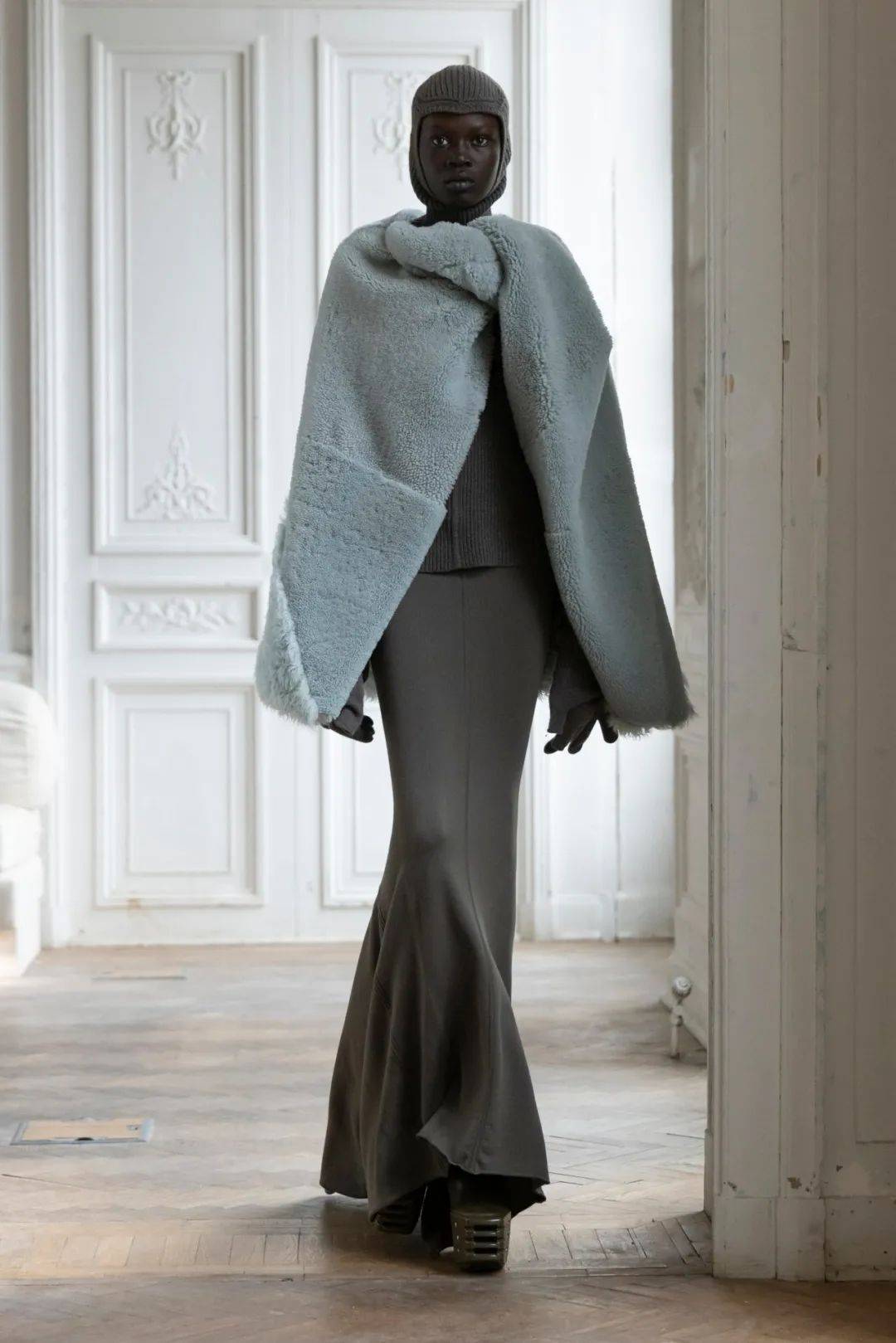 「Y2K」已成过去，「Y3K」才是进行时_风格_赛博_时尚