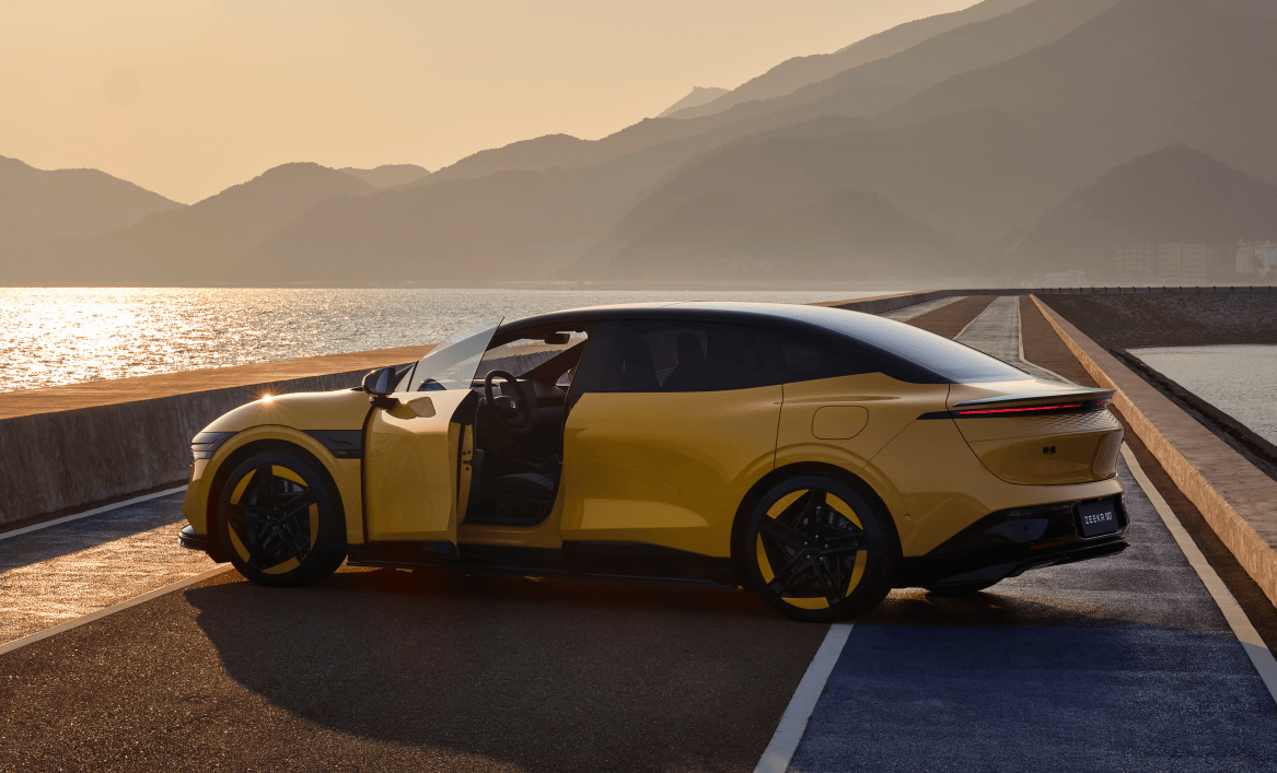 极氪007、Model 3与宝马i3：一文深入剖析三款电动车的核心竞争力_搜狐汽车_搜狐网