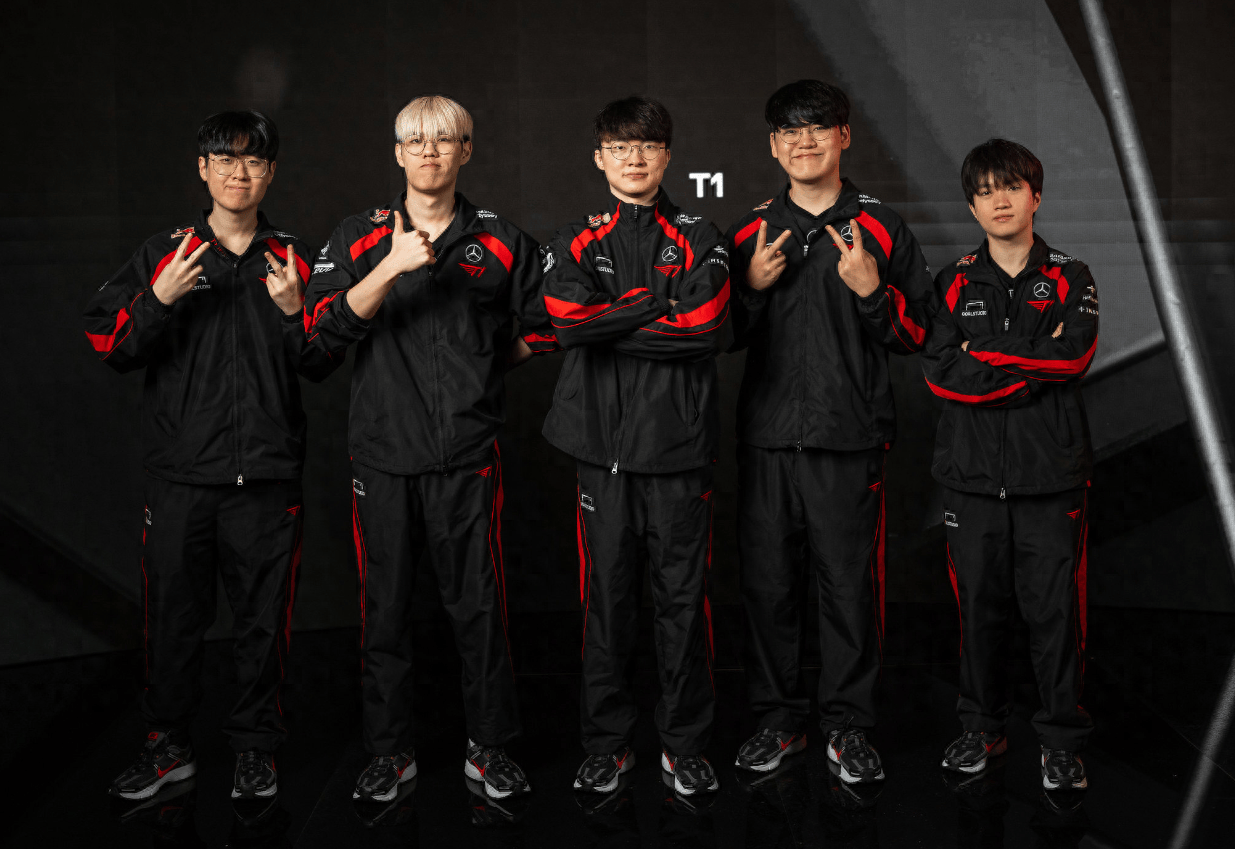 沙特电竞世界杯LOL：TL大龙毁一生！T1 2-1淘汰TL晋级决赛_Zeus_比赛_下路