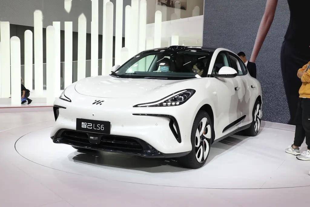 LS6销量崩盘，上汽智己难逃“昙花一现”的命运_搜狐汽车_搜狐网