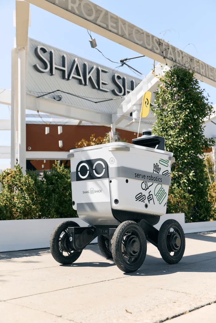 Shake Shack 将在洛杉矶使用自动驾驶机器人为 Uber Eats 提供配送服务_Serve_合作伙伴关系