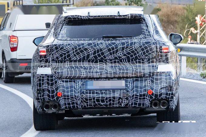 宝马X5L推6座7座版！轴距竟与理想L9相当，空间大战一触即发？_搜狐汽车_搜狐网