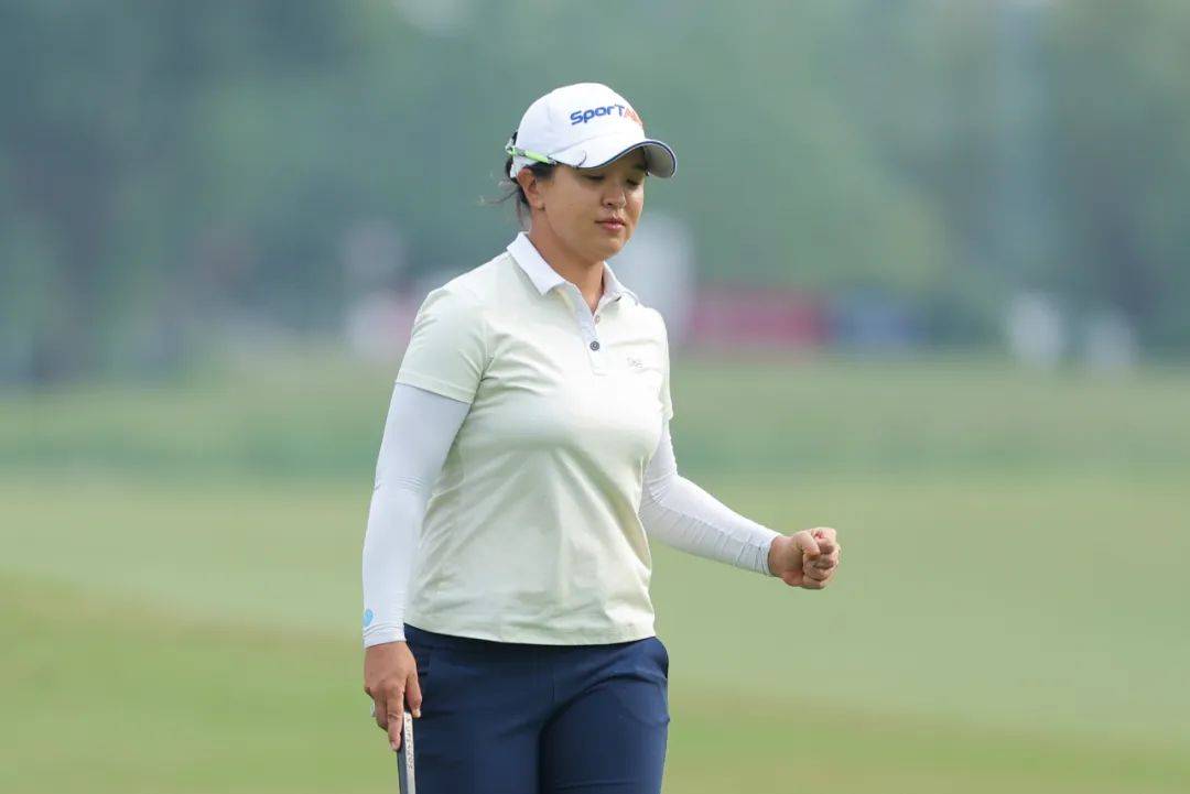 金世煐62杆创纪录领先别克LPGA锦标赛首轮，何沐妮领跑中国军团_球员_小鸟_单轮