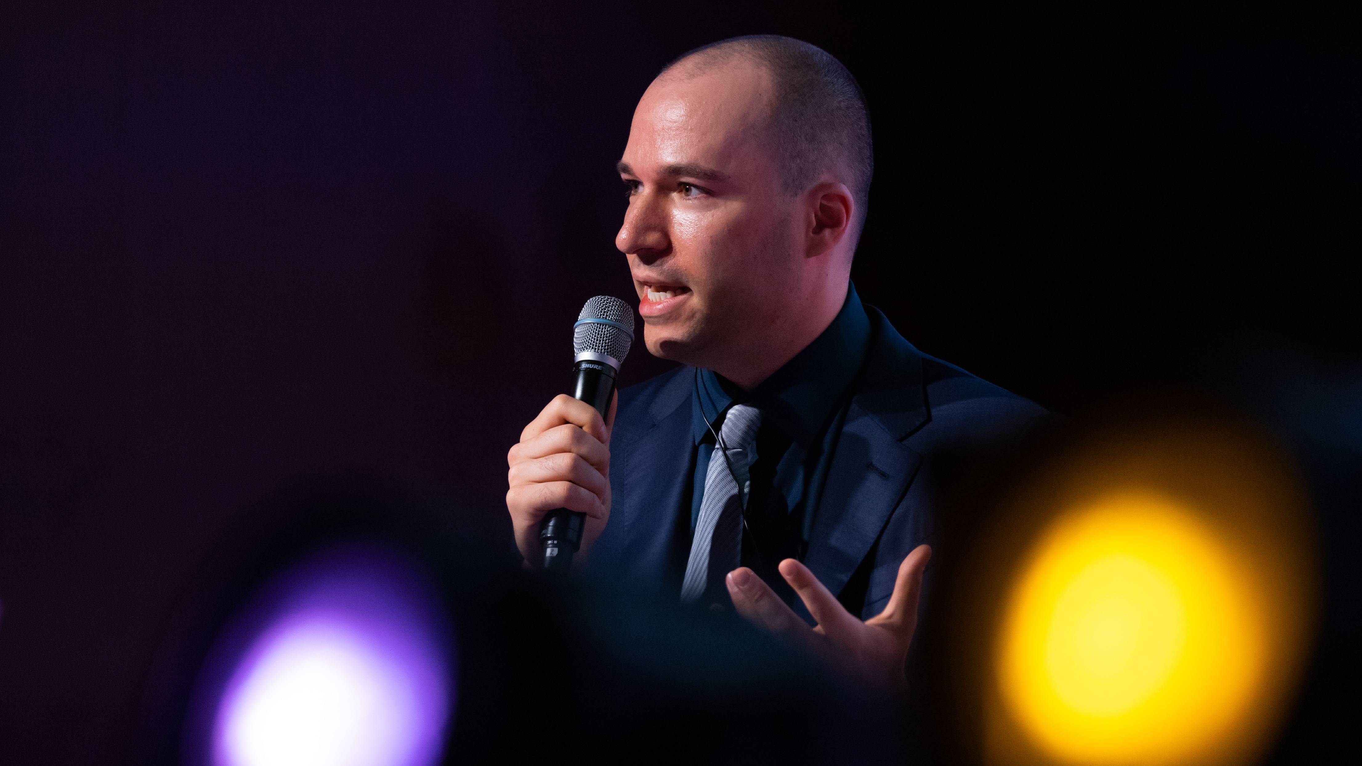 又一华人高管离职，OpenAI总裁提前归队_Lilian_Weng_团队