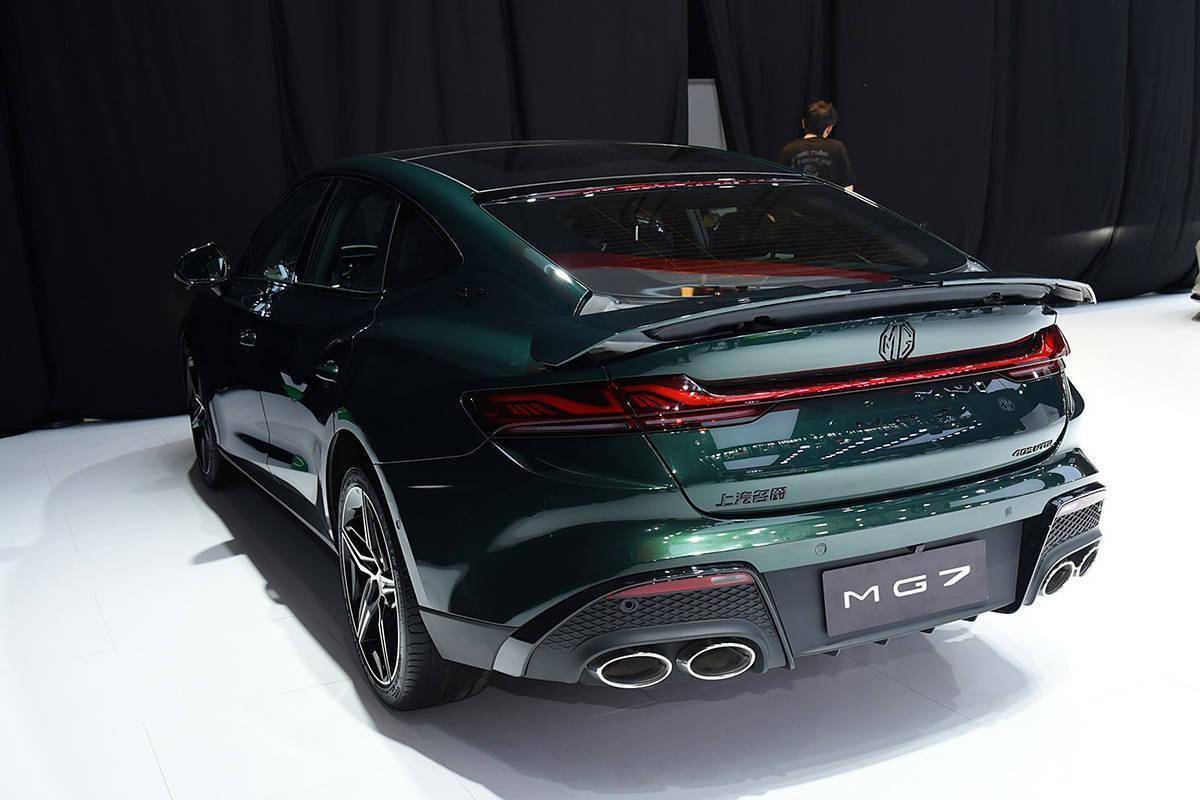 2025款名爵MG7焕新上市，配置升级价格亲民，你心动了吗？_搜狐汽车_搜狐网