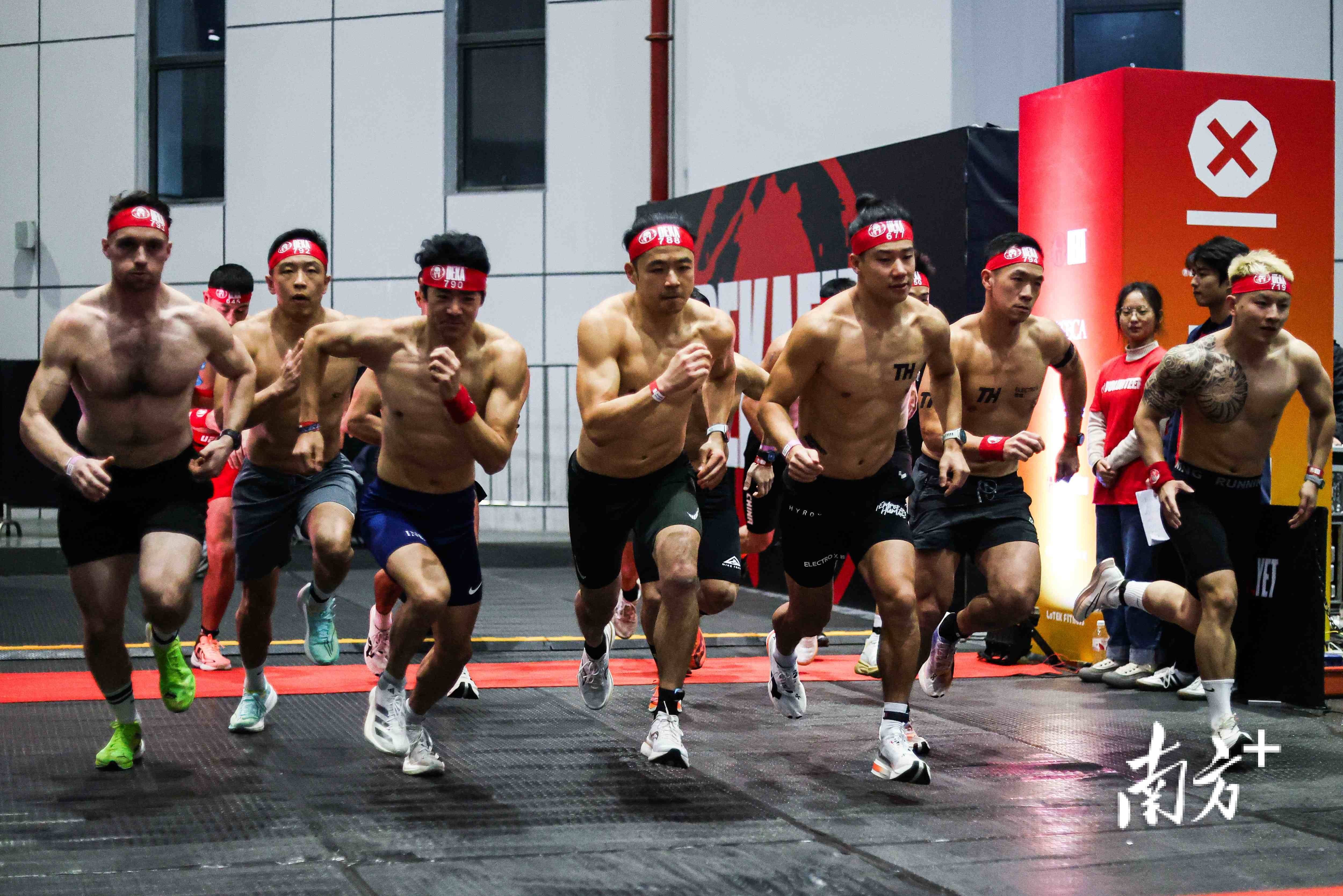 斯巴达十项体能赛DEKA FIT上海开赛，约2500位爱好者齐聚_比赛_挑战_参赛者