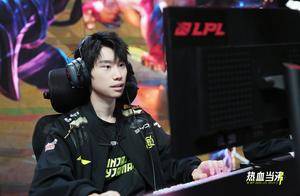 LPL：Doinb重返赛场实力依旧再现风采，NIP 3-1击败“全神班”IG_Rookie_团战_比赛