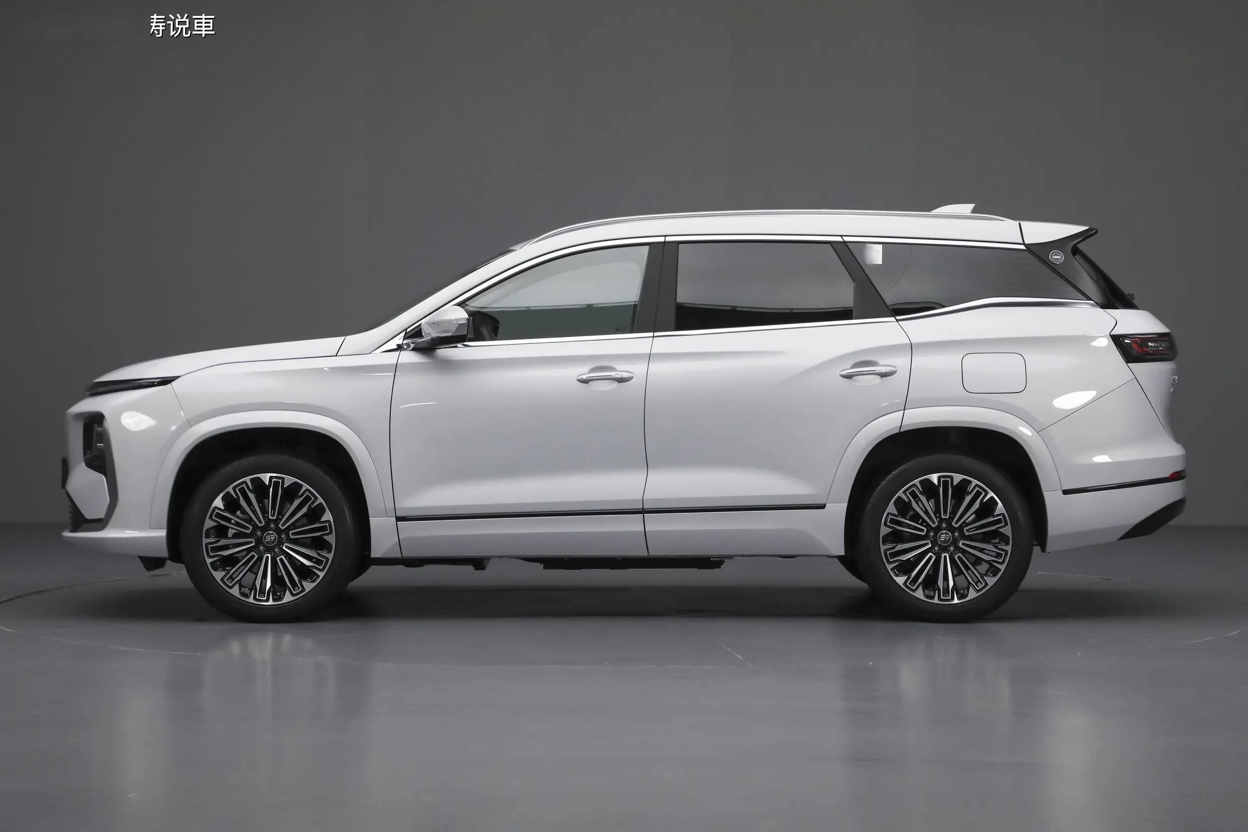 捷途山海L9新面貌：撞脸理想L9，新增6座版，插电混动引领中型SUV新风潮_搜狐汽车_搜狐网