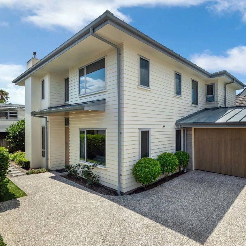 中区 | Saint Heliers 4房 26A Long Drive —— 位置优越，品质卓越，一步即享海滩与繁华商圈！_生活_浴室_卧室