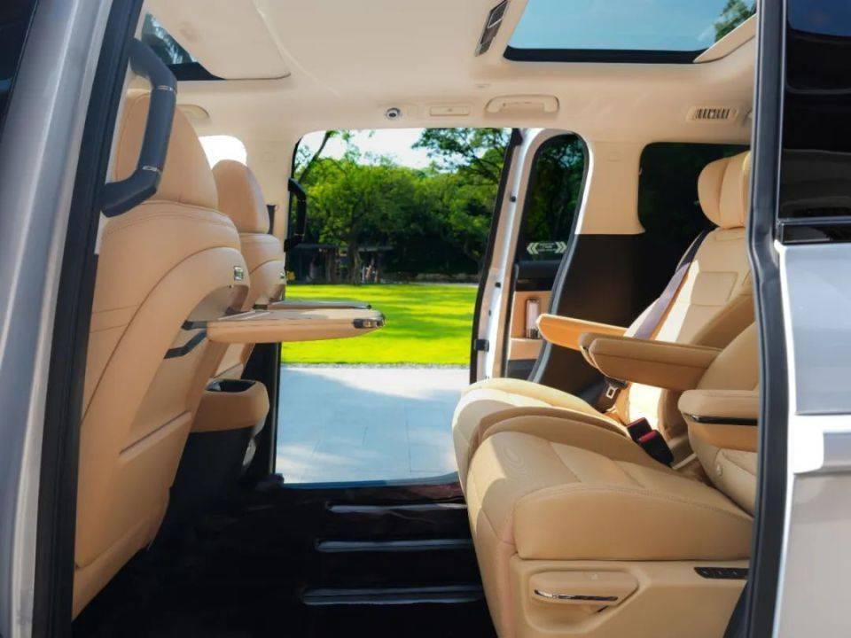 广汽传祺E8 PRO+上市，20.98万限时抢！中型MPV新选择，配置升级值不值？_搜狐汽车_搜狐网