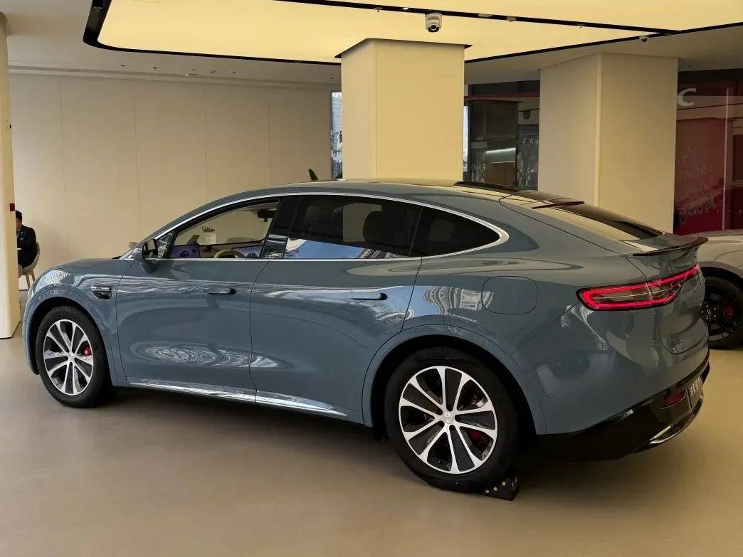 25万级增程SUV对决：智界R7挑战理想L6，你的选择会后悔吗？_搜狐汽车_搜狐网