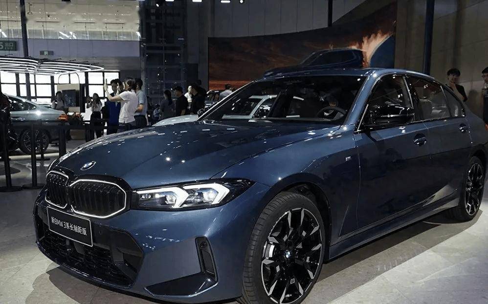 宝马3系超值来袭！19万起享2.0T+8AT，奥迪A4L还香吗？_搜狐汽车_搜狐网