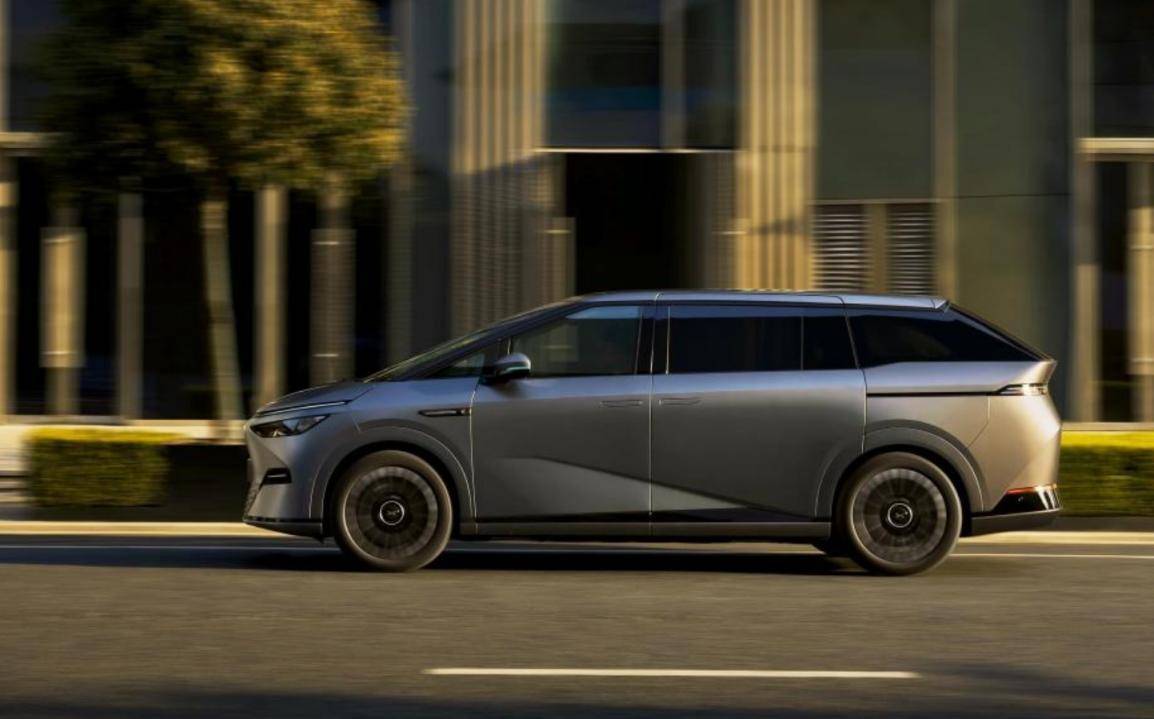 小鹏X9焕新预售39.98万元起 MPV竞逐升温_搜狐汽车_搜狐网