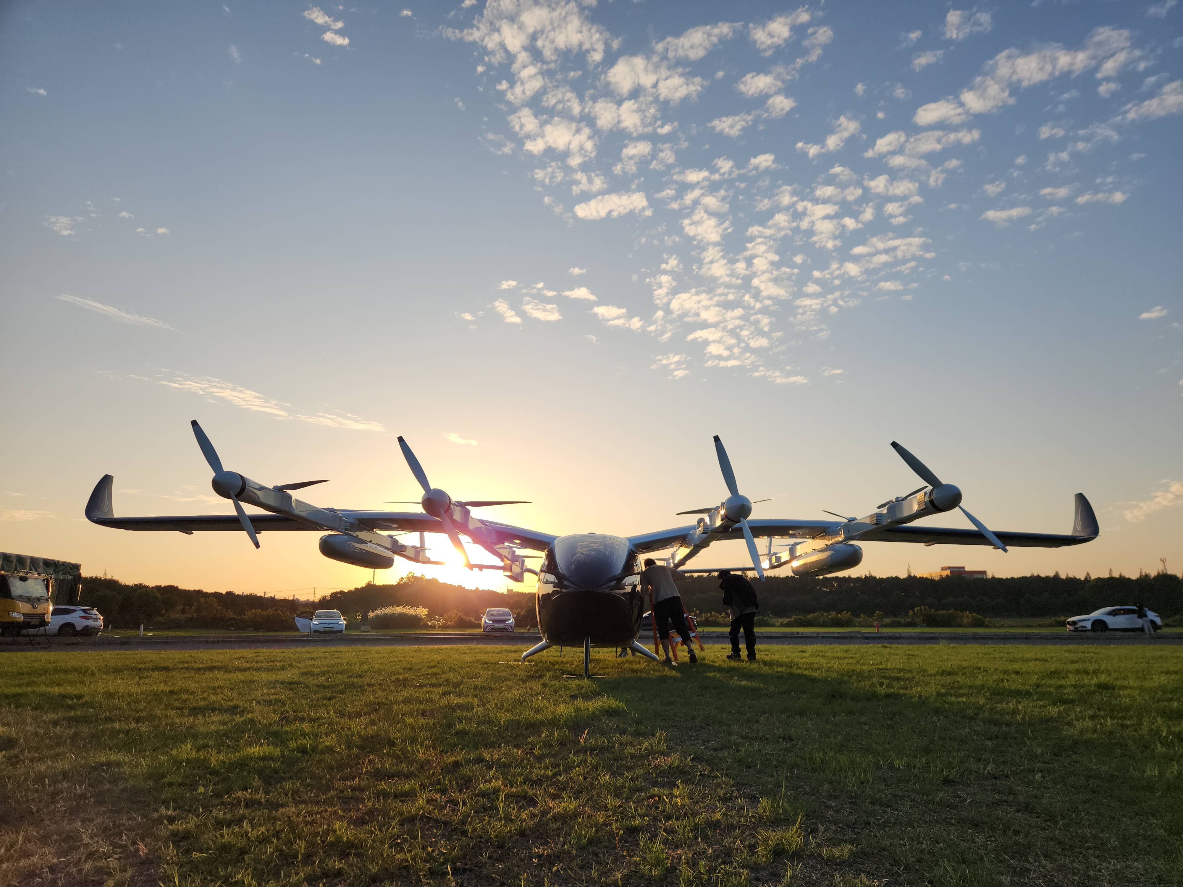 专访御风未来CEO谢陵：载人eVTOL不能闭门造车好几年，先发优势也不代表绝对优势_商业化_创业_中山