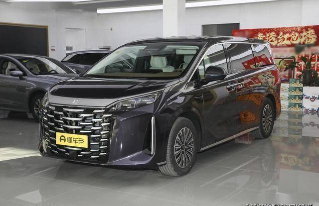 24.98万元起！比亚迪夏中大型MPV上市，挑战丰田赛那与别克GL8_搜狐汽车_搜狐网