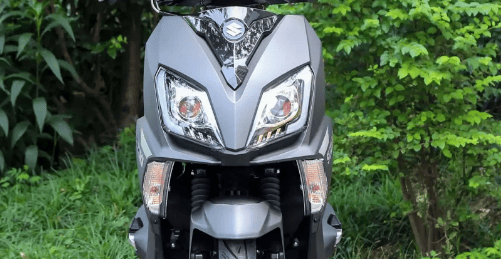 铃木发布2025款UY125踏板车..._搜狐汽车_搜狐网