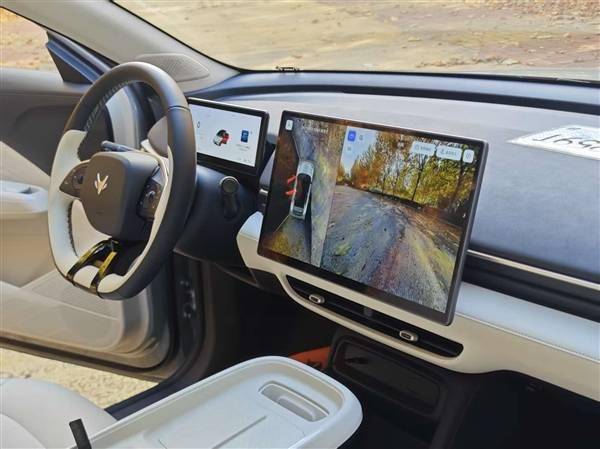 6.28万起售的极狐T1上市即爆款，凭啥在A0级市场轻松破圈？_搜狐汽车_搜狐网