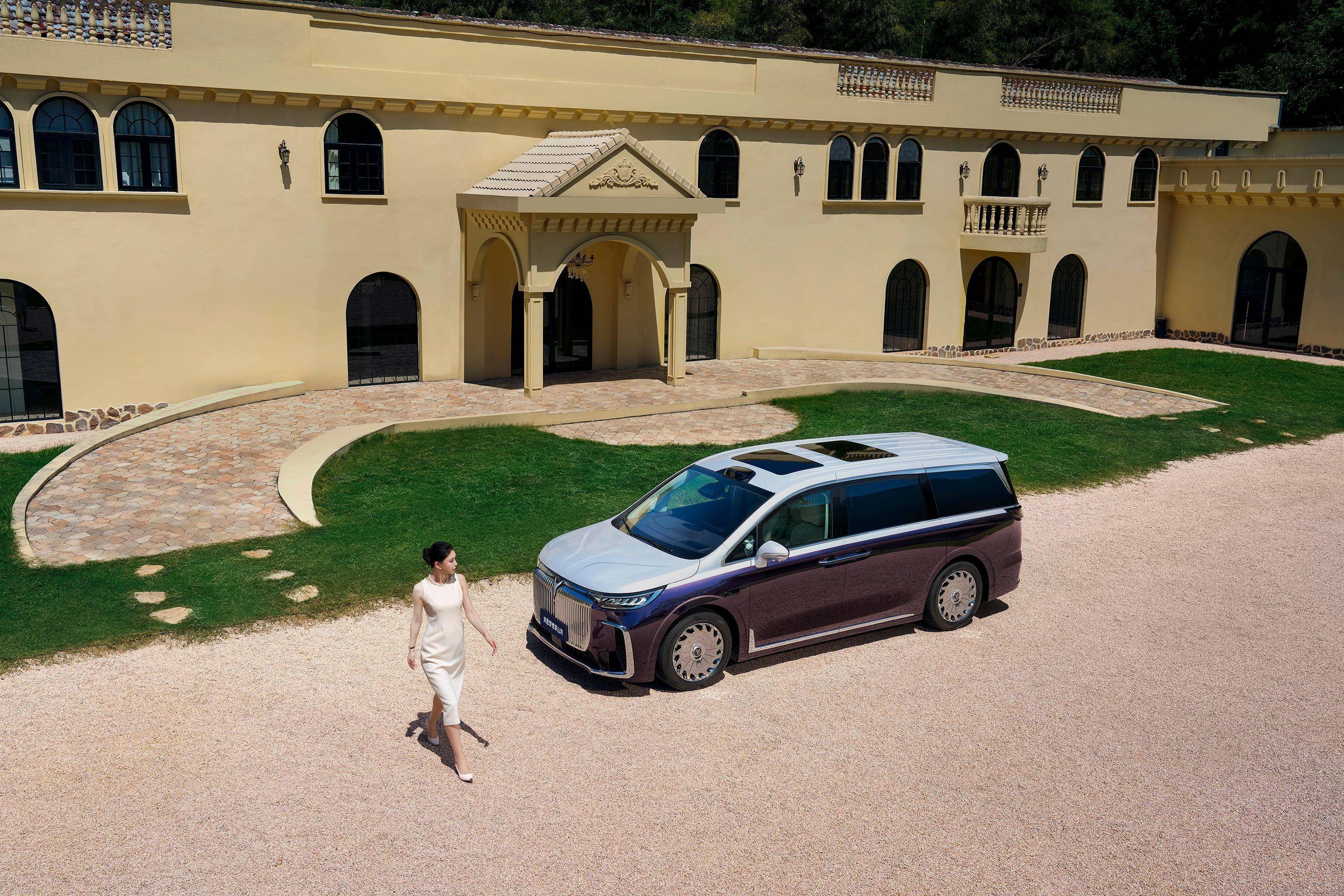 岚图梦想家山河70.99万启新程 引领四座MPV智能豪华新风潮_搜狐汽车_搜狐网