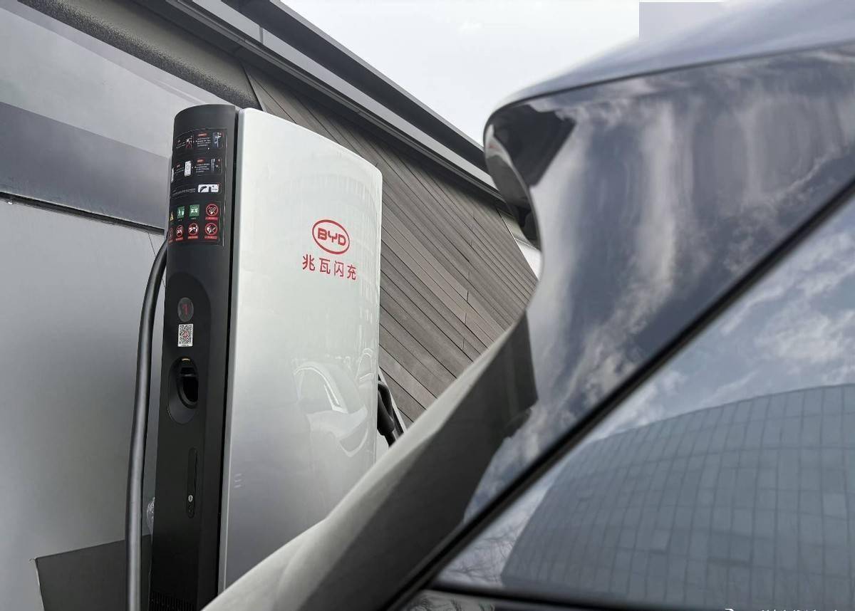 电车充电速度慢？一文读懂800V、5C，教你选对电车与充电桩_搜狐汽车_搜狐网