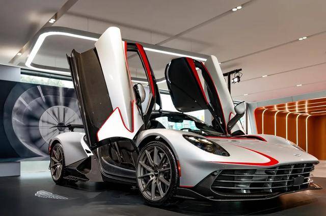 【新车】千万售价 马力破千 阿斯顿·马丁Valhalla_搜狐汽车_搜狐网