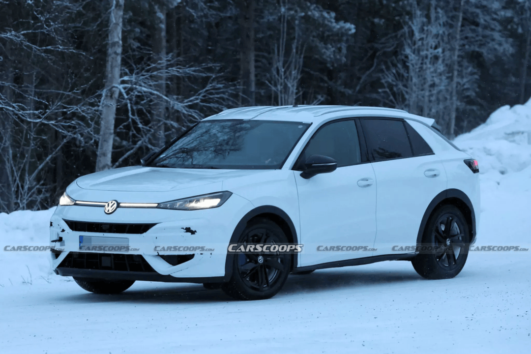 大众T-Roc疑似开发真正的“R”系列，333匹马力高R同款引擎 | 酷乐汽车_搜狐汽车_搜狐网