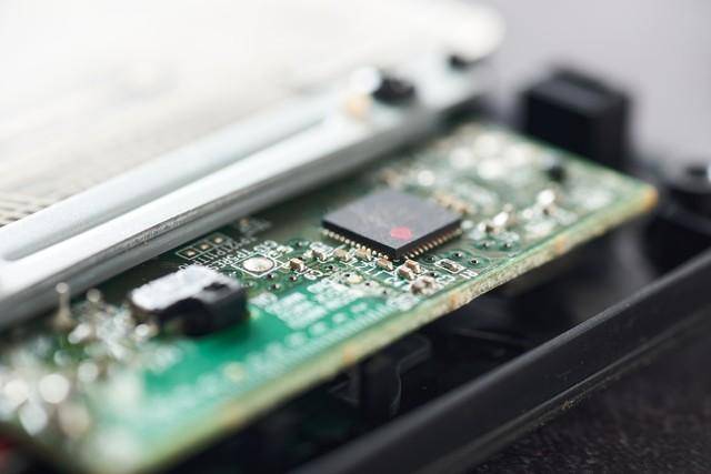 美方算盘落空？卢特尼克亲口承认，H200芯片对华零销量_中国公司_美国_科技